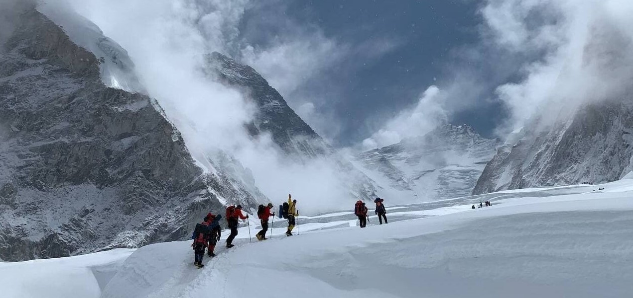 Everest 2021 Update – 7 Summits Club – 8th May – Everest Mountain