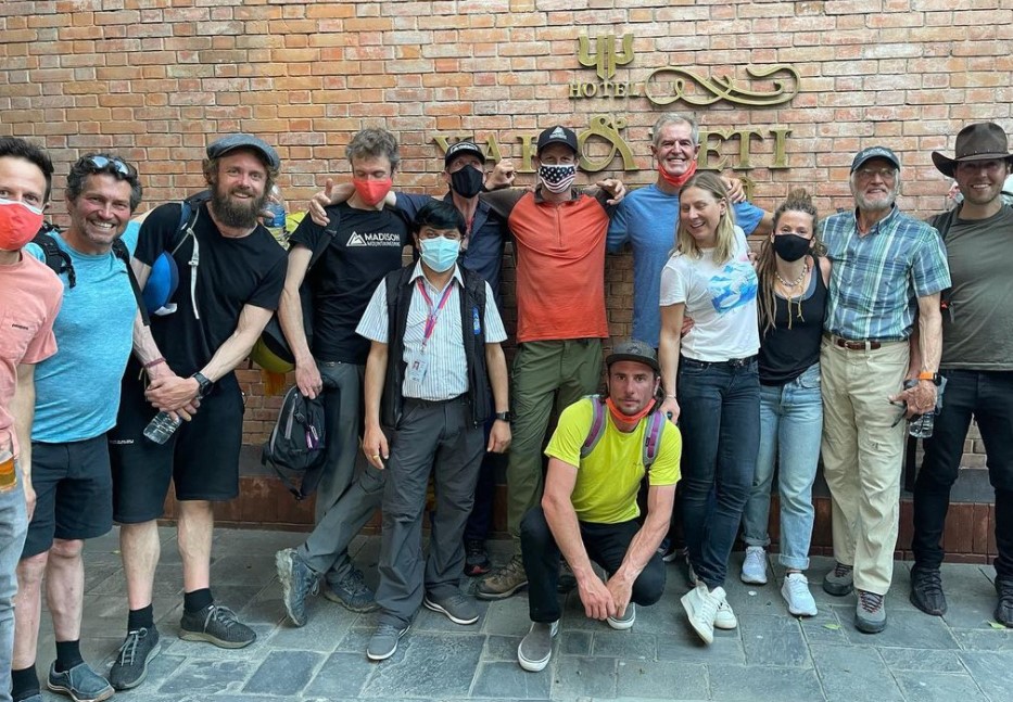 A challenging but successful Everest season for Madison Mountaineering ...