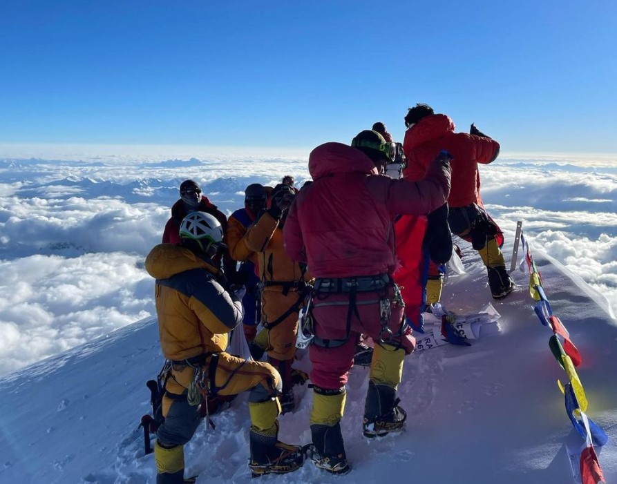 Madison Mountaineering – K2 Updates – Everest Mountain