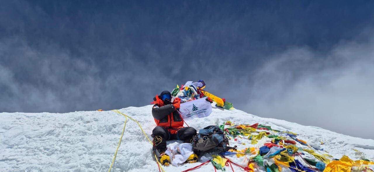 Everest Updates – 19th May – Everest Mountain